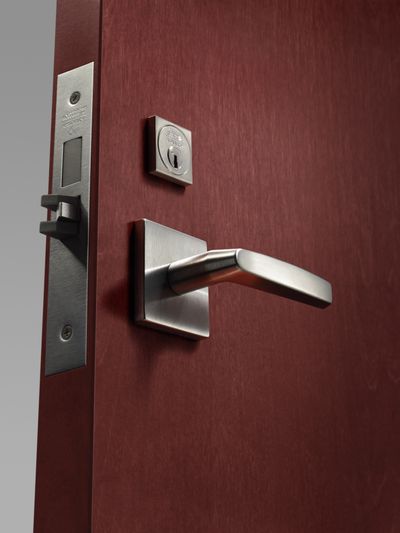 Locks and Exit Devices | ASSA ABLOY DSS