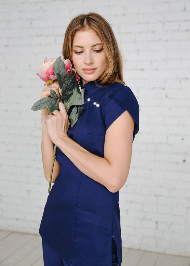 Lechikrasivo 139 Tunic with Short Sleeves - Tradehouse