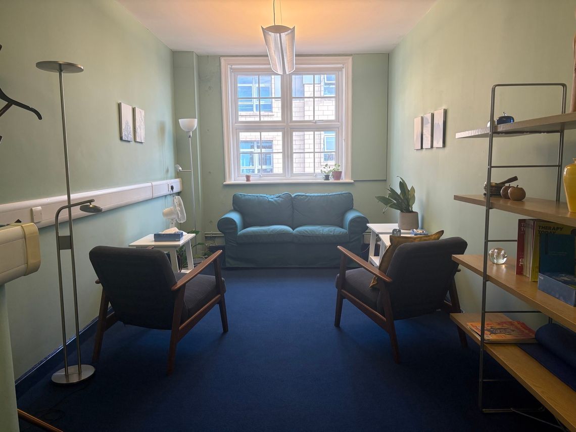 Talking Therapy Room to Rent in London N1 | UK Therapy Rooms