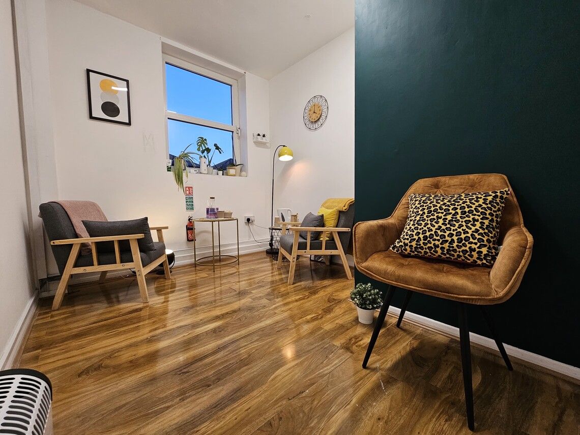 Talking Therapy Room to Rent in London N7 | UK Therapy Rooms