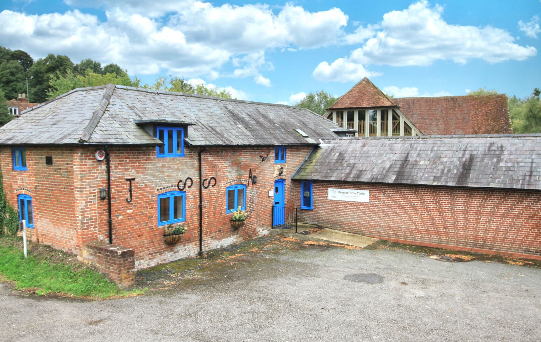 Hockley Mill Stables - in Winchester, England United Kingdom- listed on ...