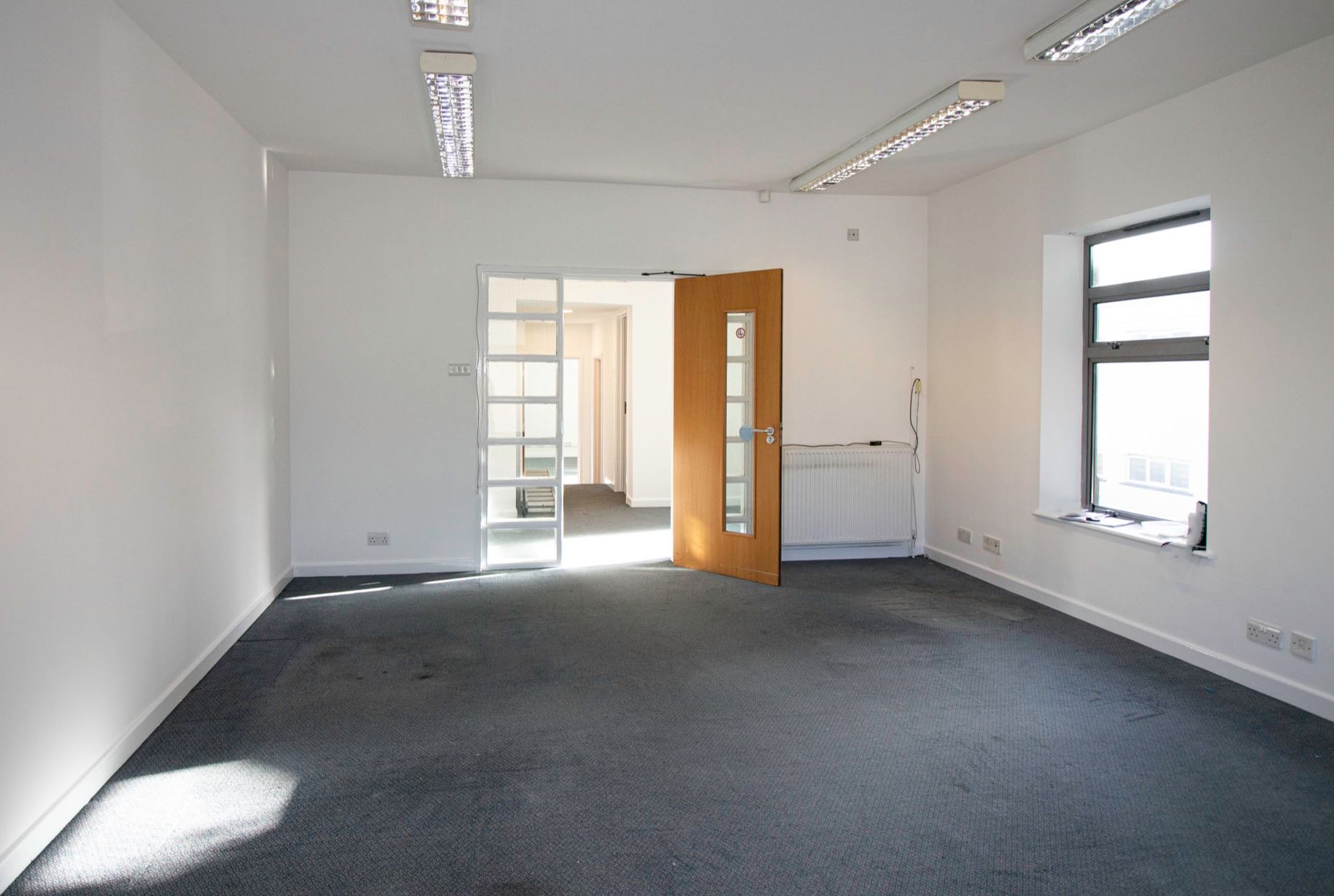 Single or Multiple Spacious Modern Rooms to Rent in Central Cardiff ...