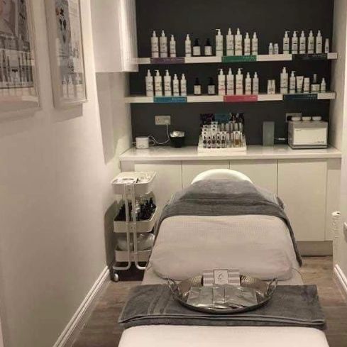 Beauty Room to Rent Available Now - in Orpington, England United ...