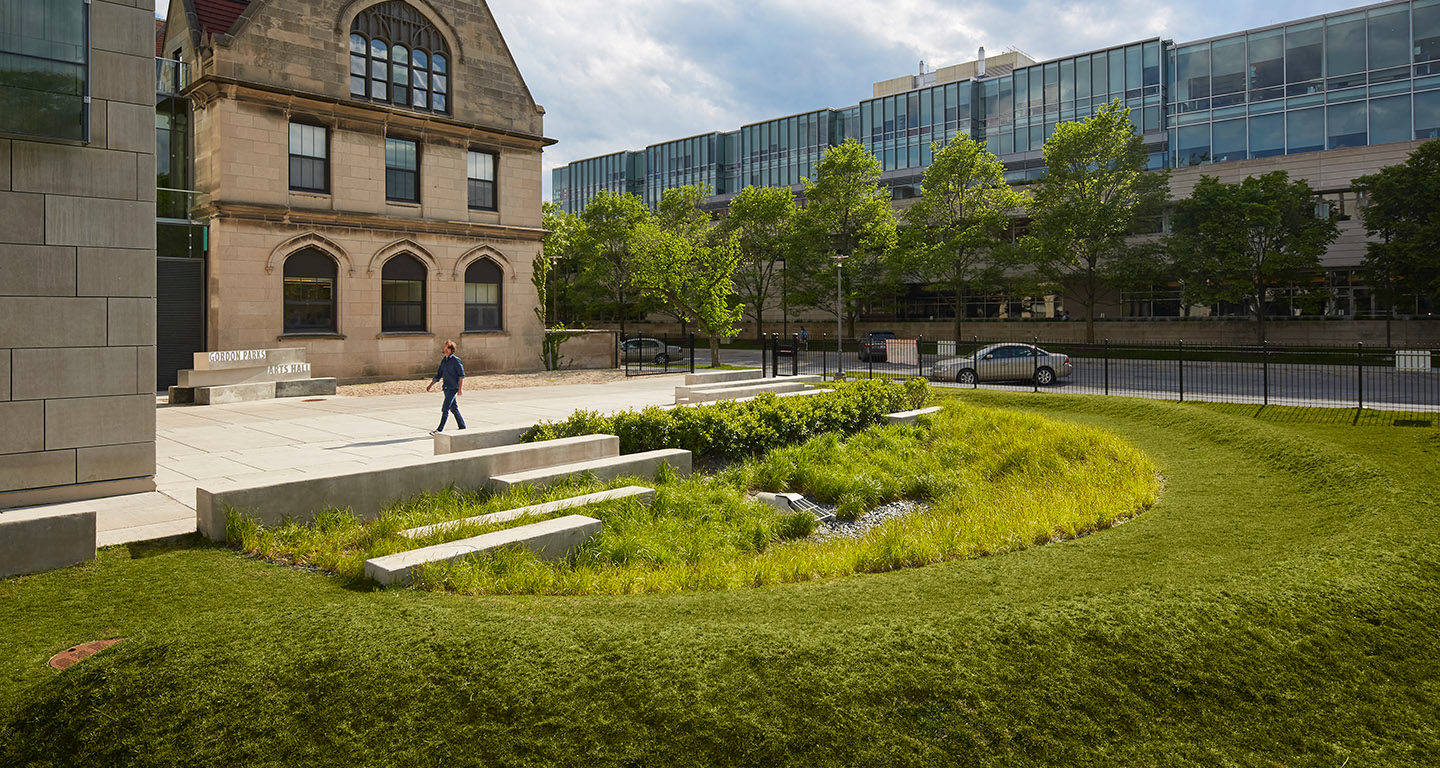 University of Chicago: Admissions, Ranking, Acceptance Rate, Courses & Fees