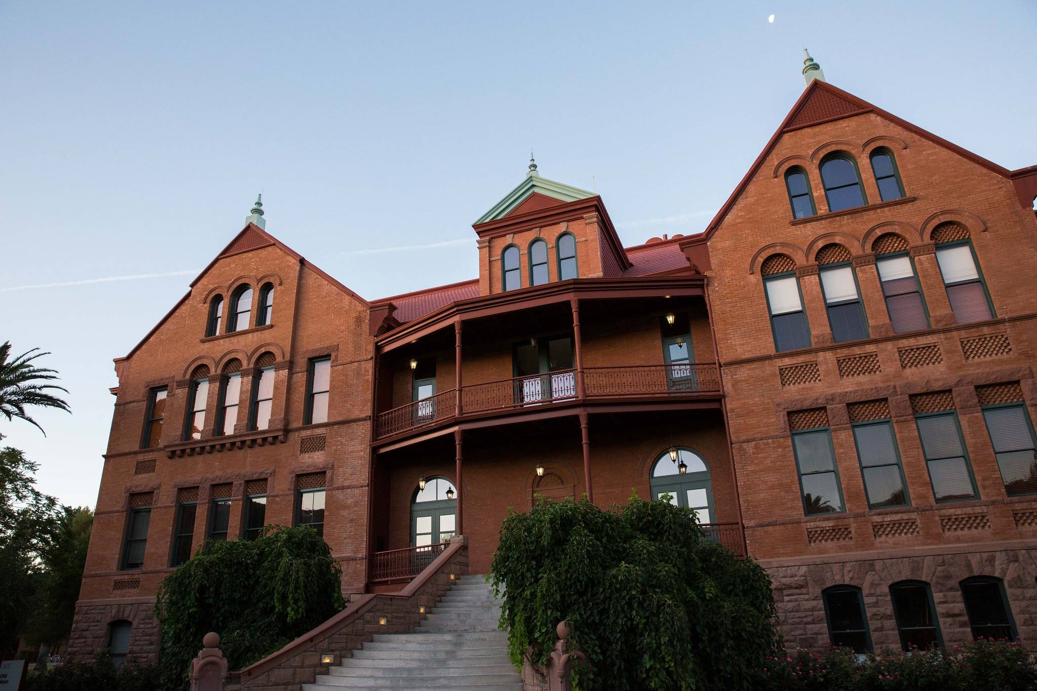 Arizona State University: Admissions, Ranking, Acceptance Rate, Courses ...