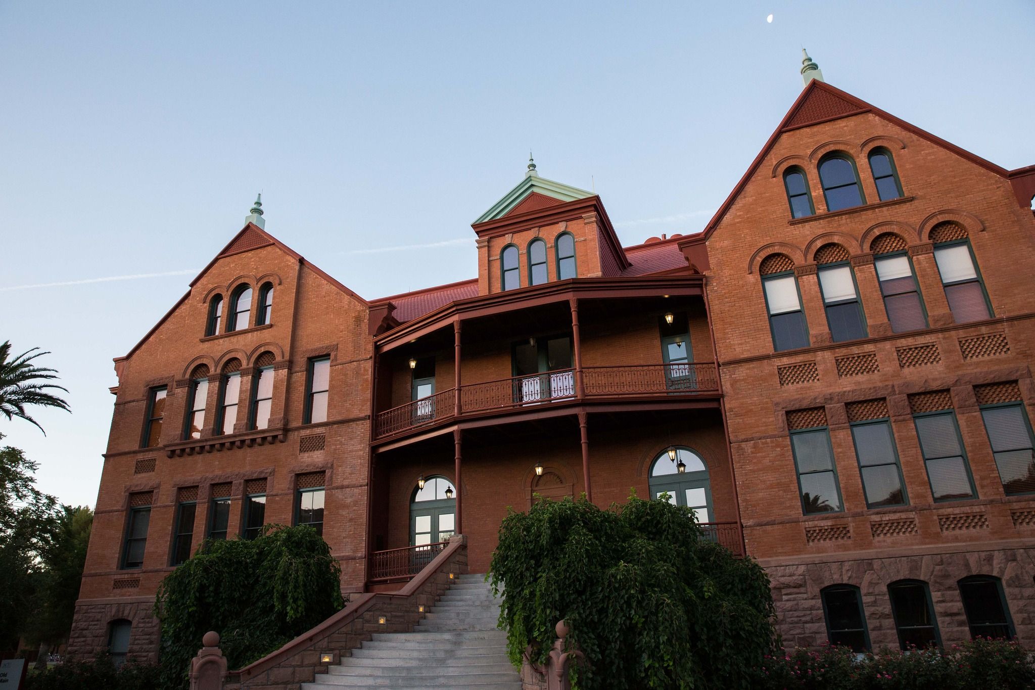 Arizona State University: Admissions, Ranking, Acceptance Rate, Courses ...
