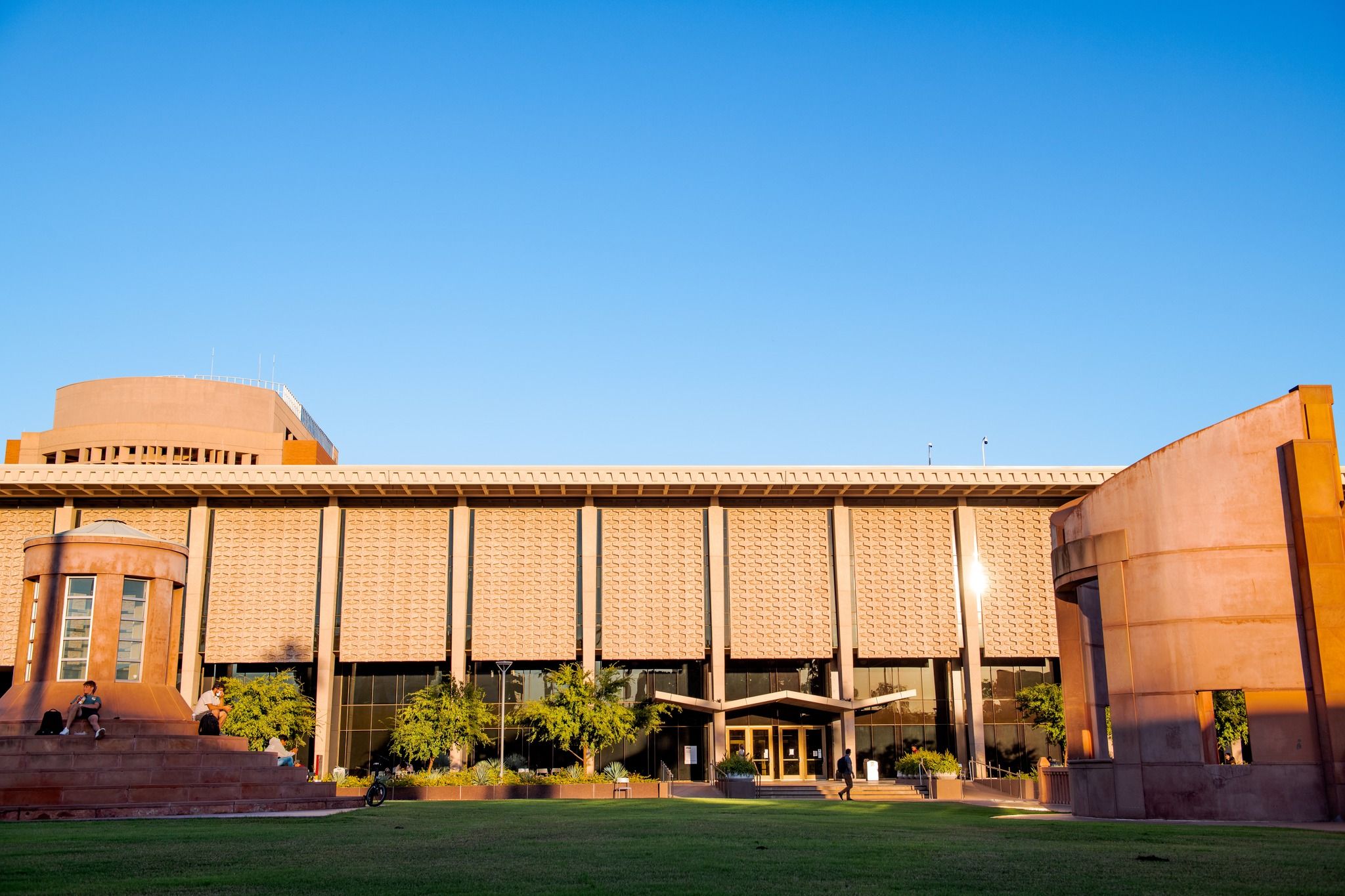 Arizona State University: Admissions, Ranking, Acceptance Rate, Courses ...