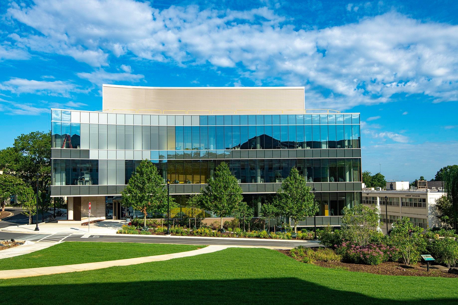 American University: Admissions, Ranking, Acceptance Rate, Courses & Fees