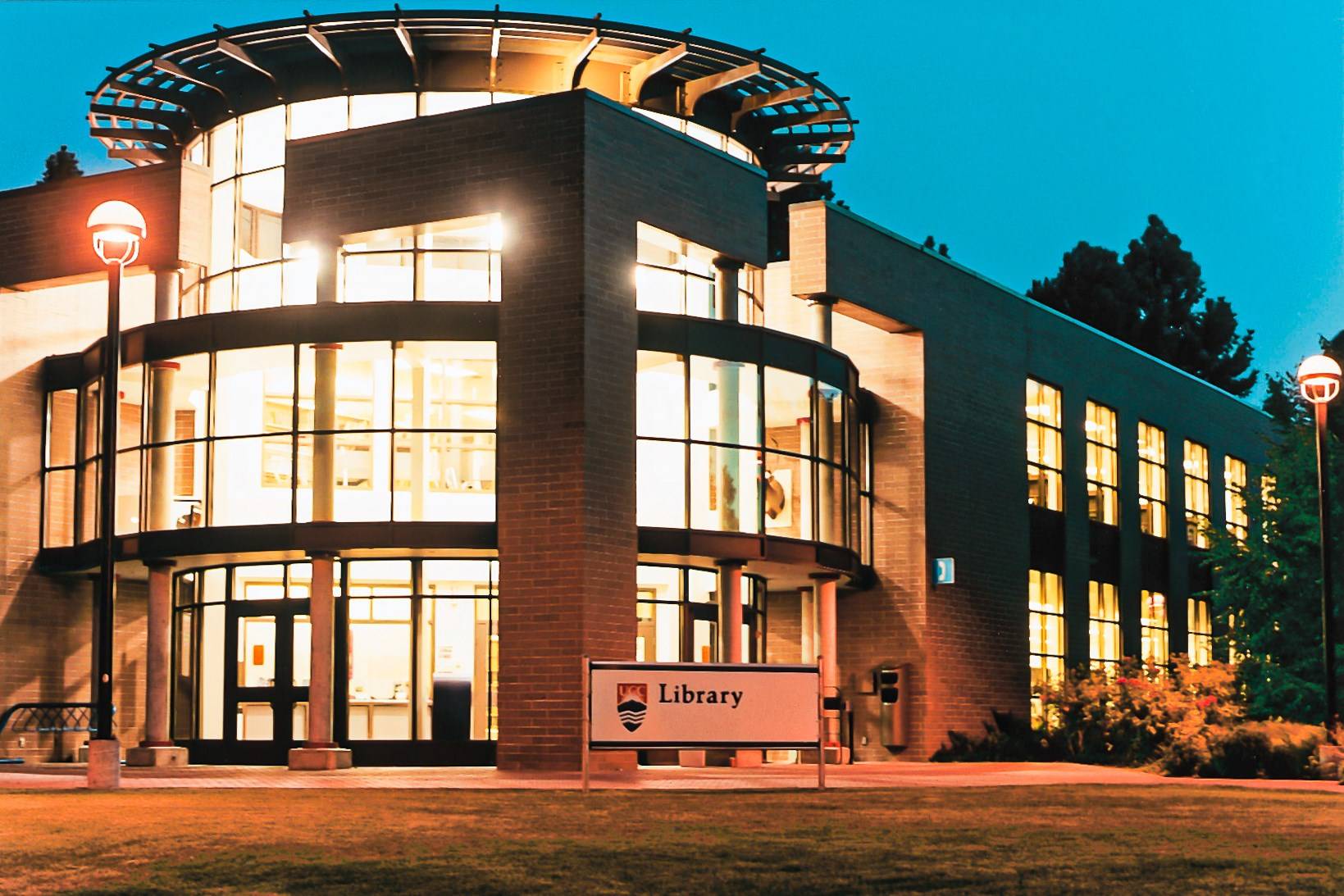 Thompson Rivers University: Admissions, Ranking, Acceptance Rate ...