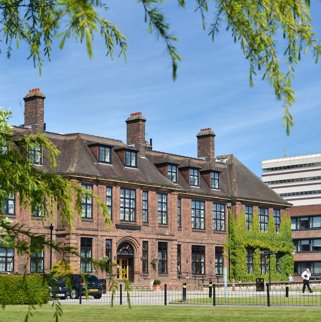 University of Hull: Admissions, Ranking, Acceptance Rate, Courses & Fees