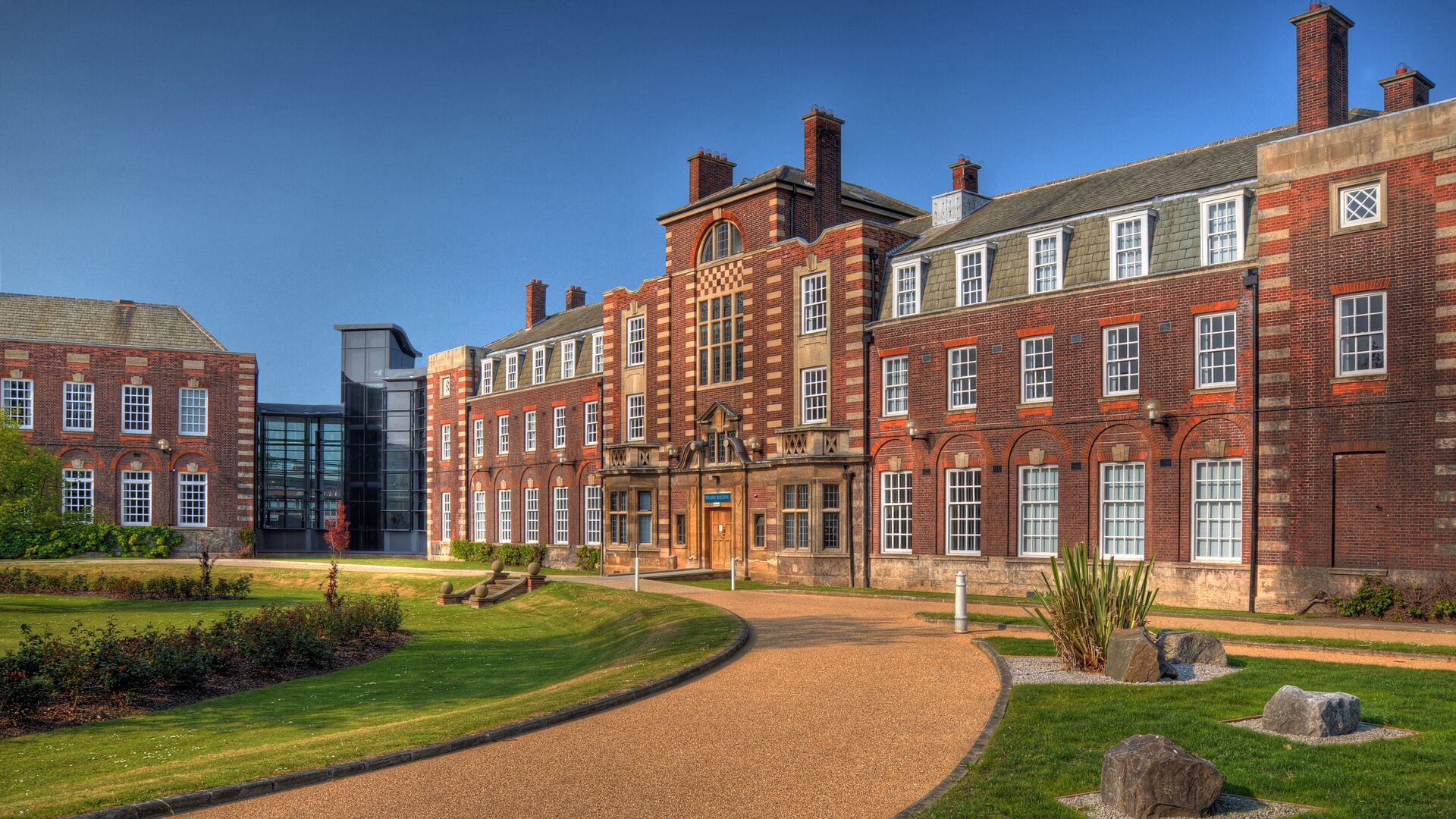 University of Hull: Admissions, Ranking, Acceptance Rate, Courses & Fees