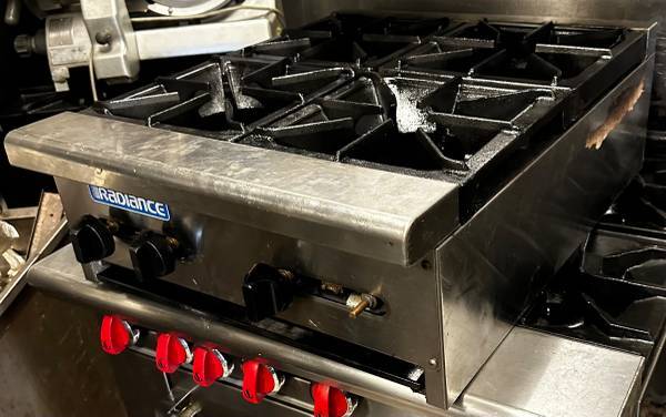 Radiance 4 burner table top Range - Restaurant Equipment