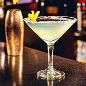 Classic Martini Cocktail Recipe | Home Bar Menu