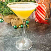 Snowball Cocktail Recipe - Ingredients & How to Mix | Home Bar Menu