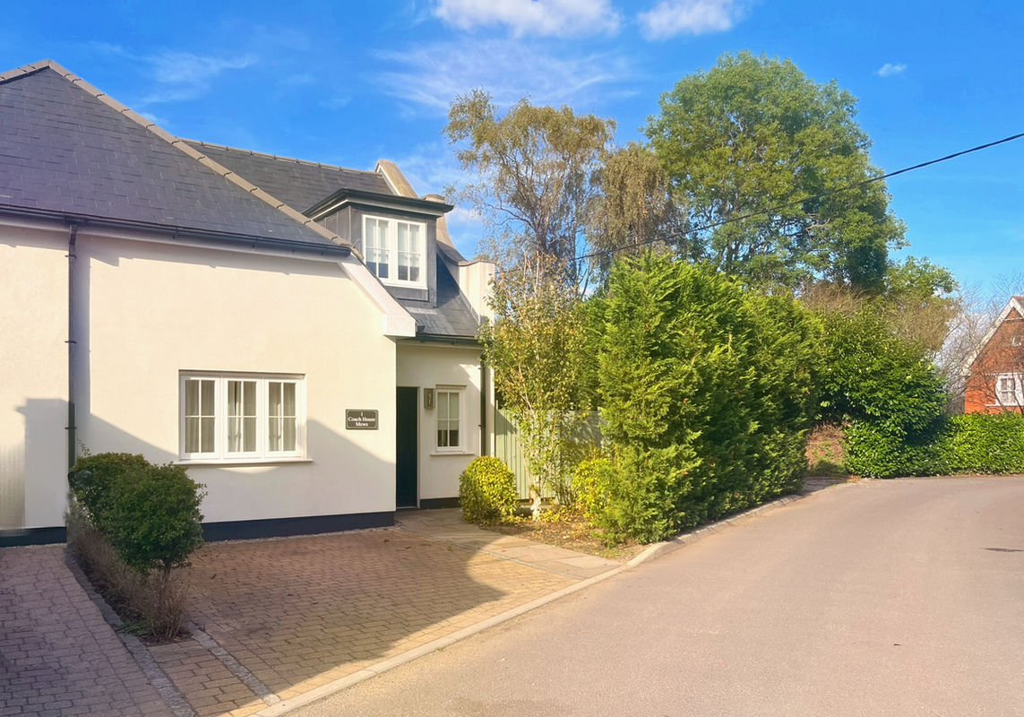 Coach House Mews - Home Staging and Real Estate Property By The House ...