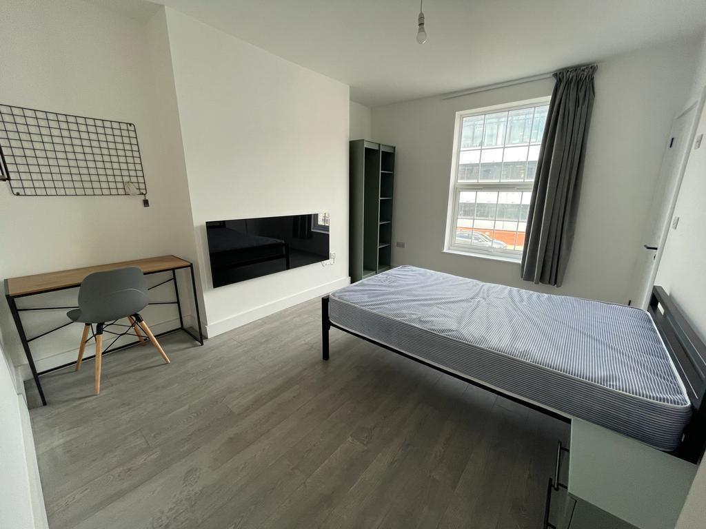 Student Accommodation HMO Photoshoot Styling - Home Staging and Real ...