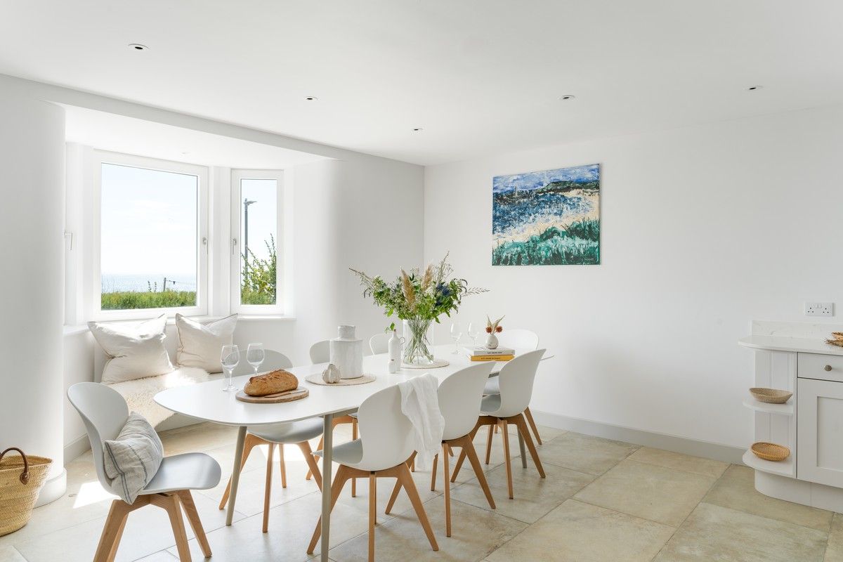 Luxury Holiday Home Photo shoot Styling - Home Staging and Real Estate ...