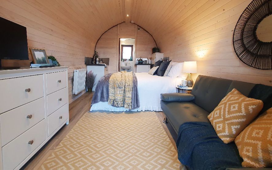 Photoshoot props and styling: Glamping Pod - 2-birth - Home Staging and ...