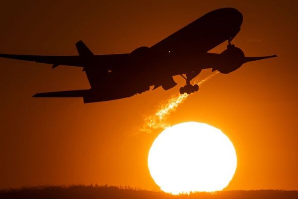 Understanding and Overcoming Jet Lag: Tips for Travelers Understanding and Overcoming Jet Lag: Tips for Travelers