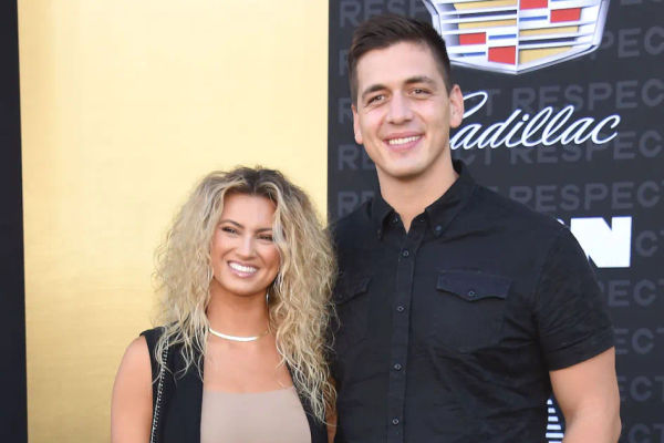 Tori Kelly's Husband Breaks Silence on Her Health Crisis: Shocking ... Tori Kelly's Husband Breaks Silence on Her Health Crisis: Shocking ...