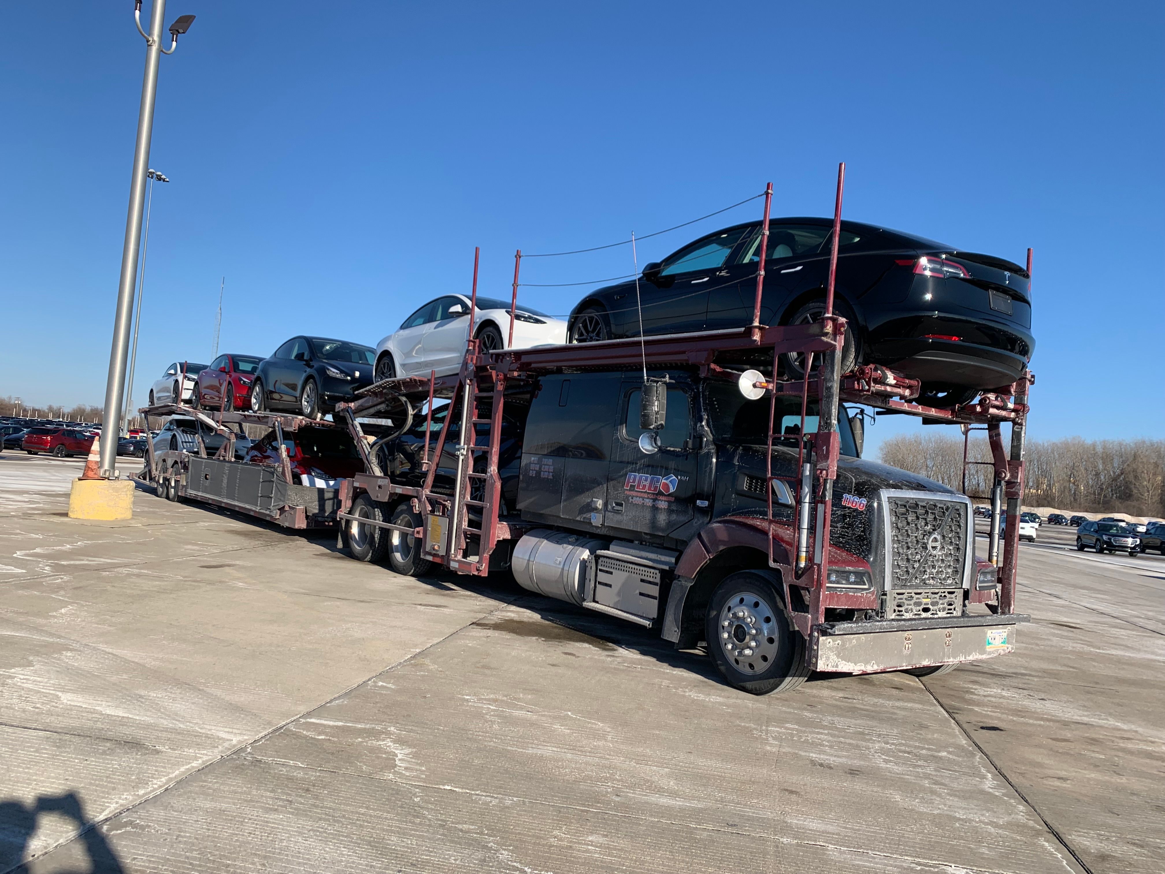 Why Canadian Snowbirds Need to Bring Their Cars Back Now | Professional ...