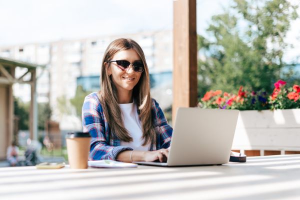Virtual Assistant 101: What Is A VA And How To Get Started