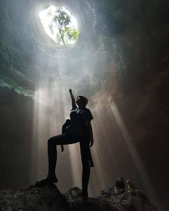 JOMBLANG CAVE & PINDUL CAVE TUBING PRIVATE DAY TOUR