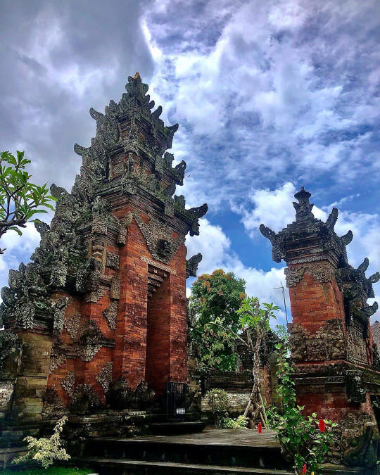 BALI KUTA SEMINYAK PRIVATE TOUR GUIDE