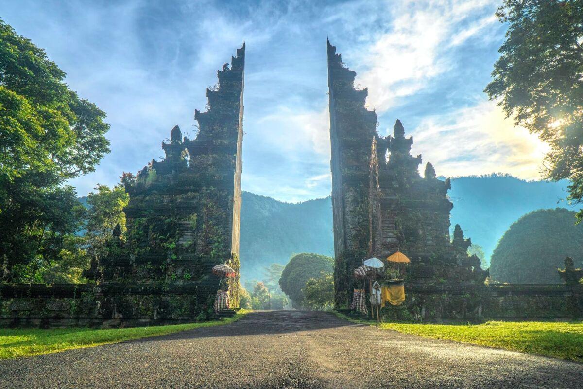 Explore the Iconic Handara Gate, A Hidden Gem in North Bali