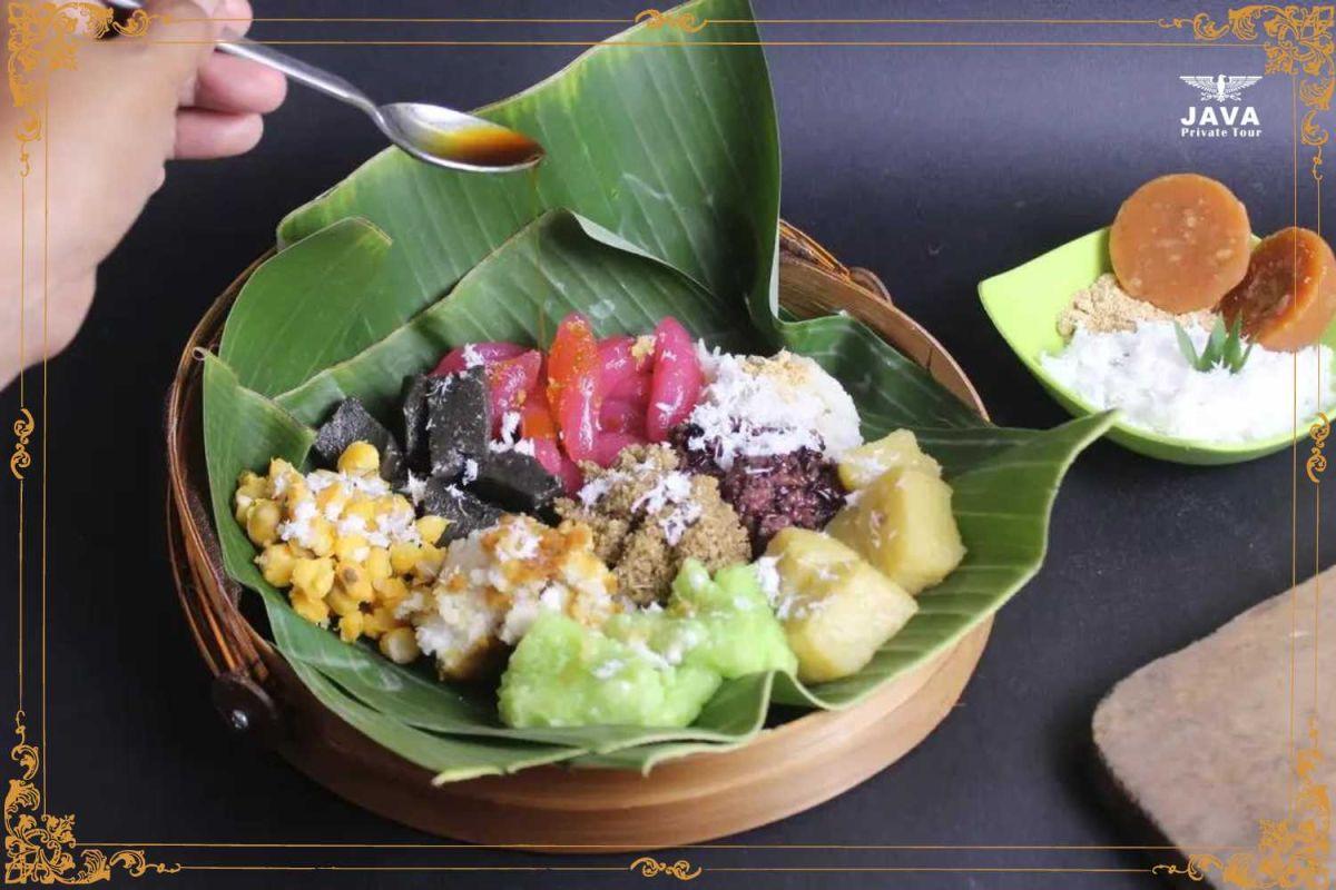 Sweet Symphony of Solo, Lenjongan & Es Dawet Selasih – A Culinary Voyage