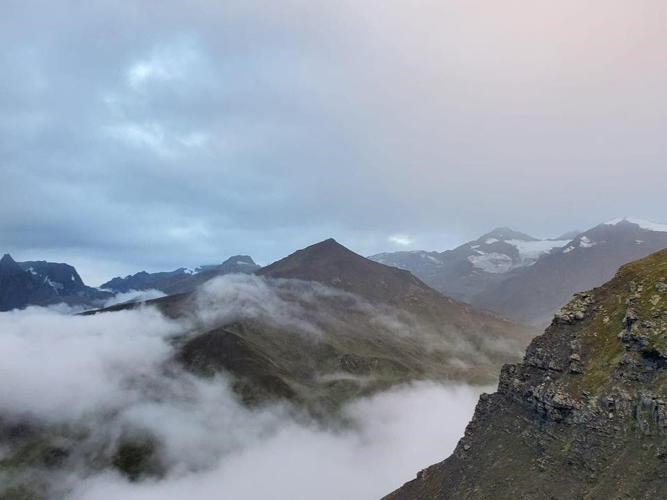 Conquering Heights and Heritage: A Comprehensive Guide to Pin Bhaba Trek