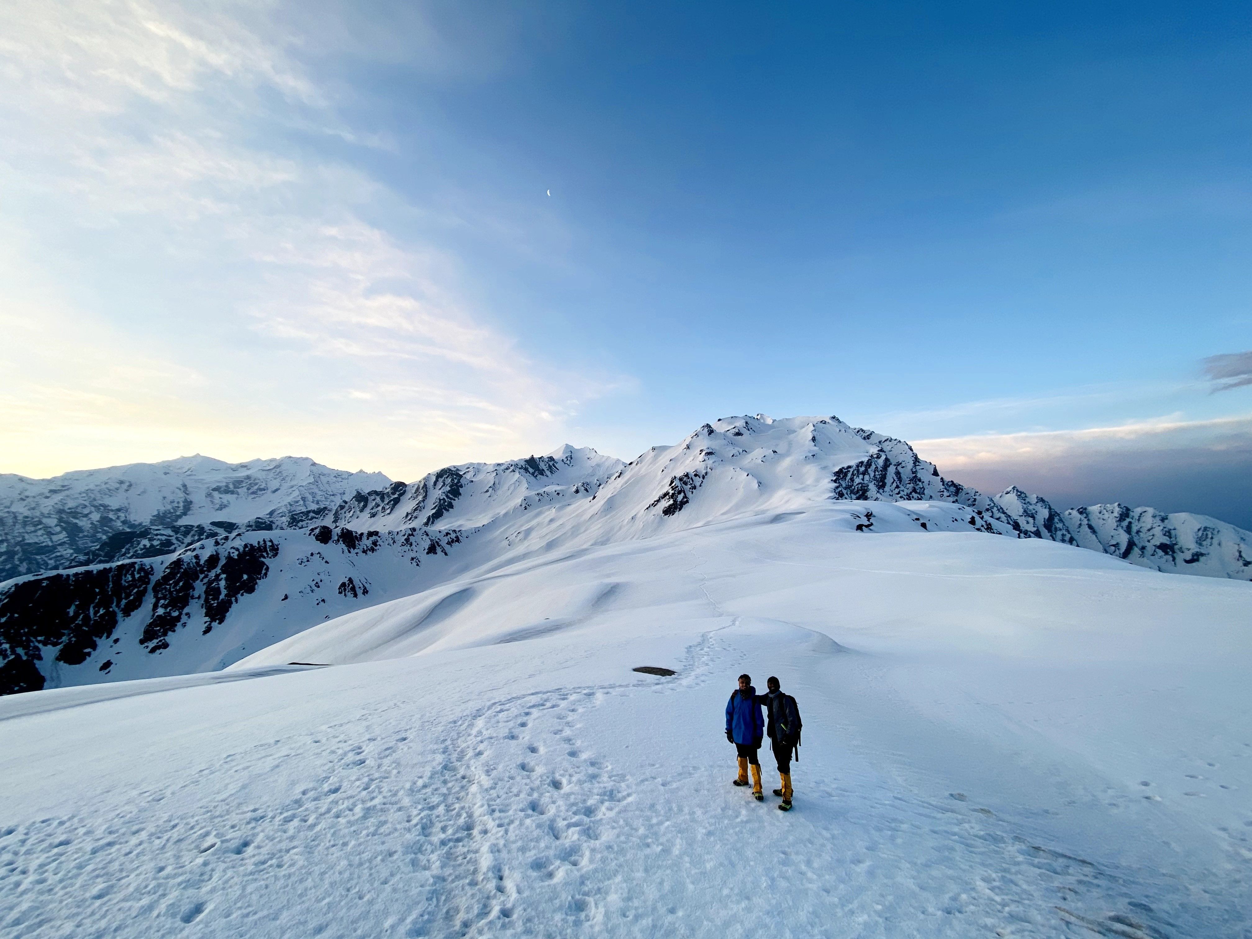 Sar Pass: Environmental Stewardship – Nurturing the Himalayan Ecosystem