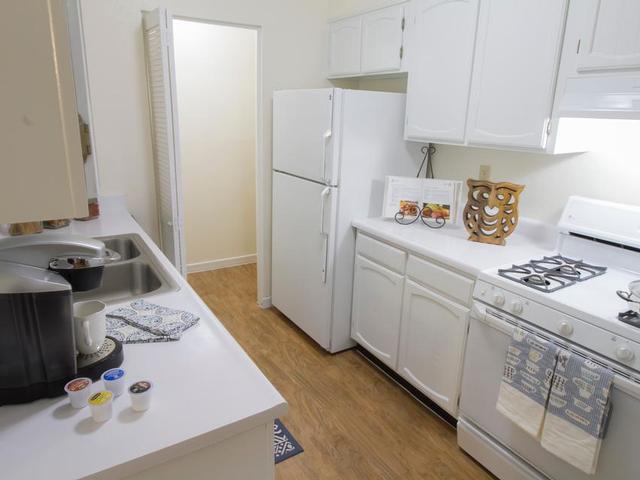 Timberwolf Apartments - El Paso, TX 79925