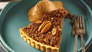 Hineini Pie With Peanut Butter Ice Cream