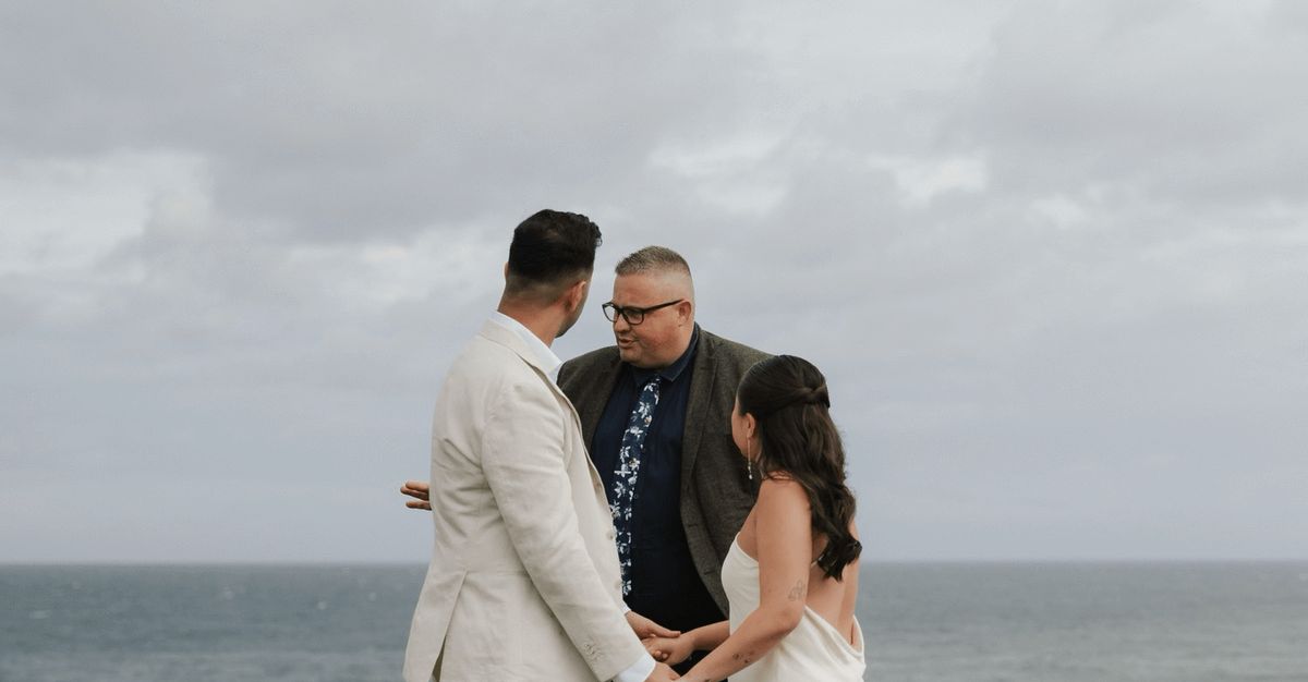 The bare minimum wedding vows in registry office