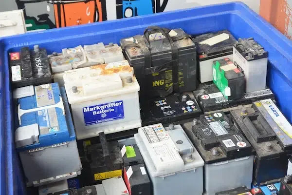 What To Do With Old Car Batteries? - wowOwow