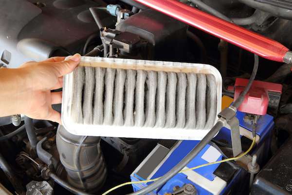 Why Is My AC Blowing Warm Air In My Car? - wowOwow