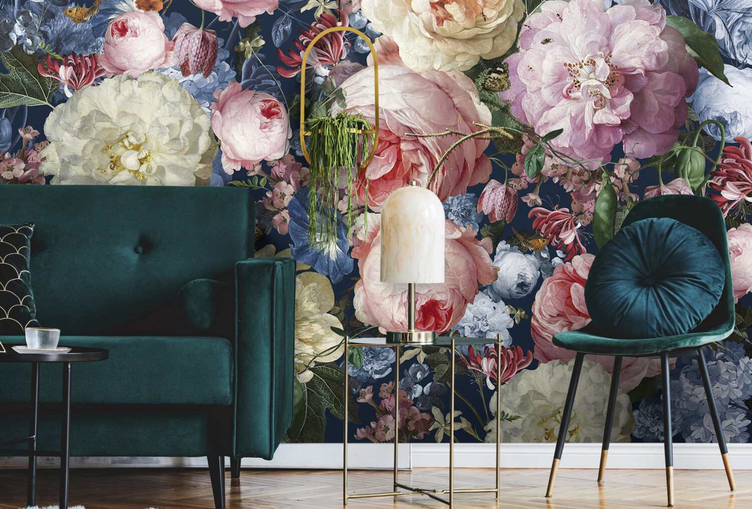 Hip behang met Delfts blauwe bloemen- Behang Fem - Stories on the Wall