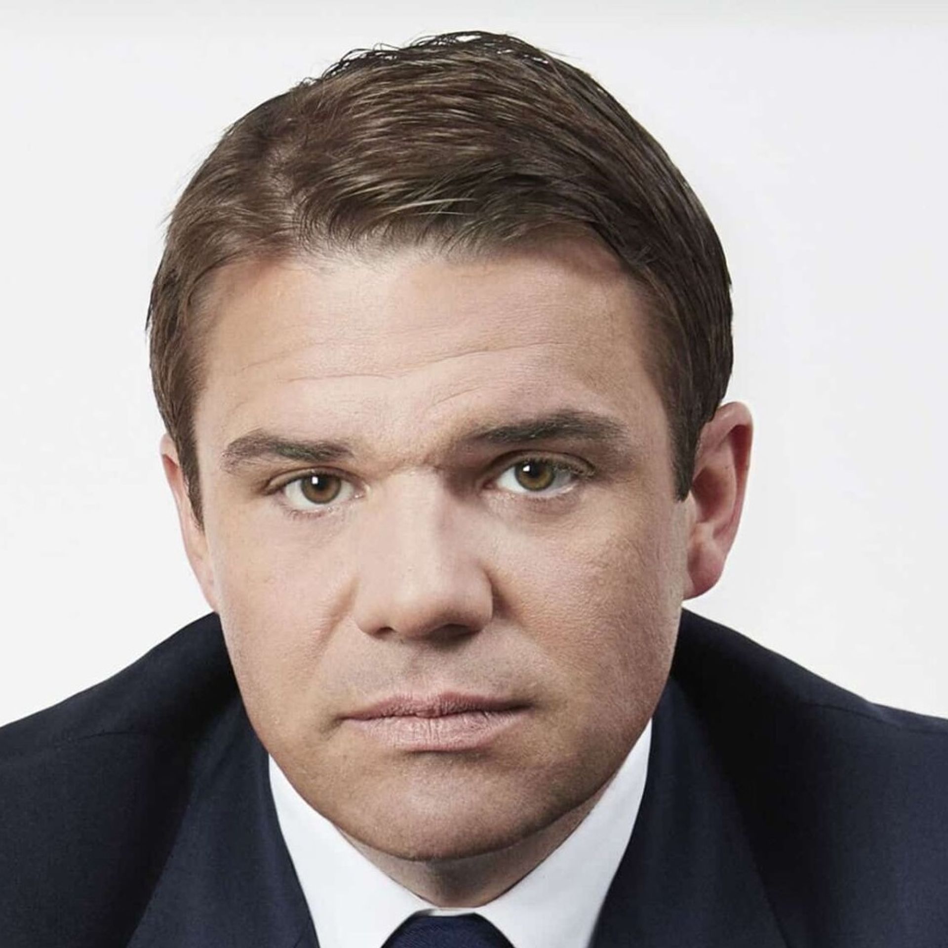 Meet Professor Chengguang Li | TUM School of Management | TUM School of Management