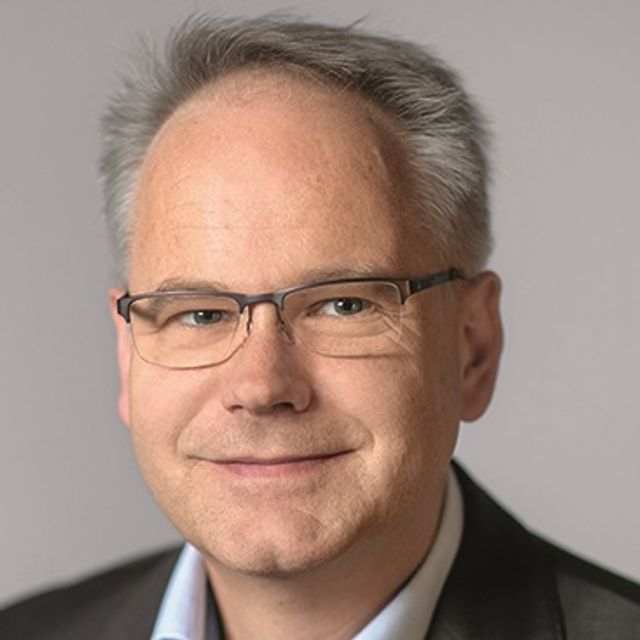 Meet Professor Chengguang Li | TUM School of Management | TUM School of ...