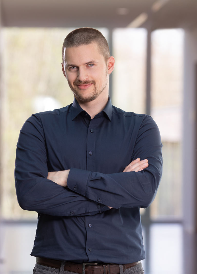 Meet Professor Chengguang Li | TUM School of Management | TUM School of Management