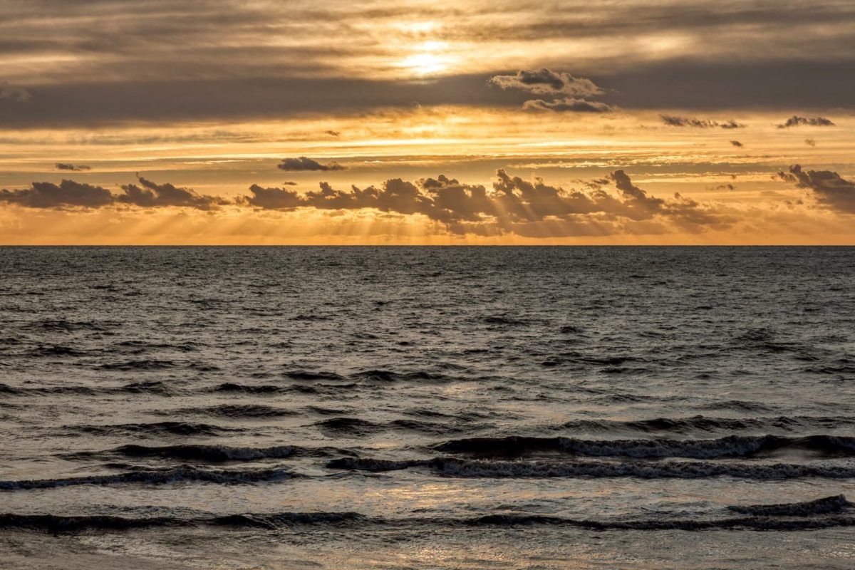 Seaside Sun Rays - Yannick Dixon Photographic Works