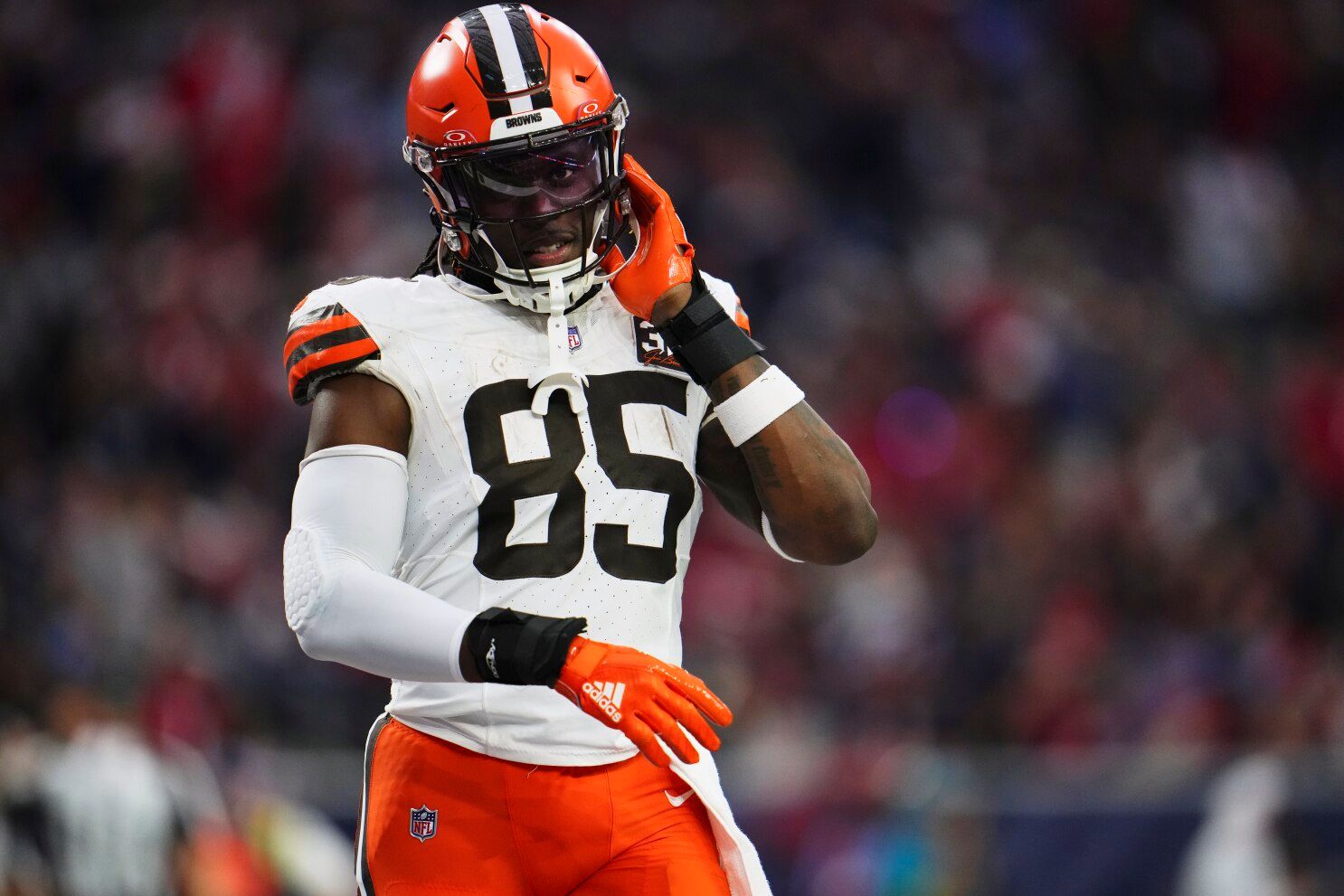As the Cleveland Browns gear up for battle, David Njoku's recent hot ...