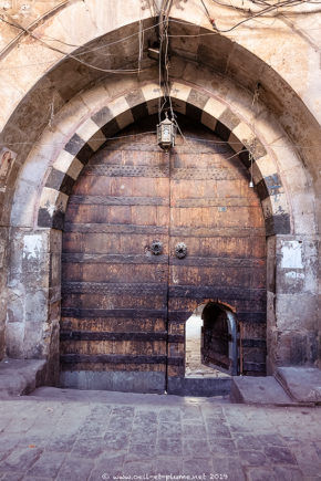 Syria - Old Damascus' Doors - Coups d'oeil et Coups de plume