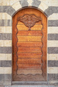 Syria - Old Damascus' Doors - Coups d'oeil et Coups de plume
