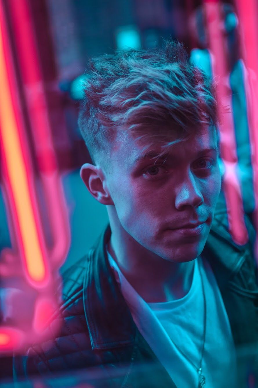 Josh Gray – Breaking Tunes