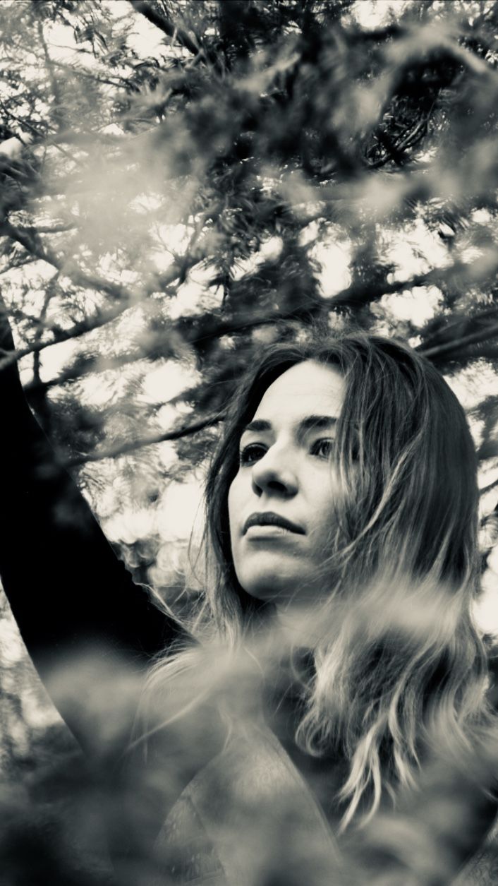 Eva Coyle – Breaking Tunes
