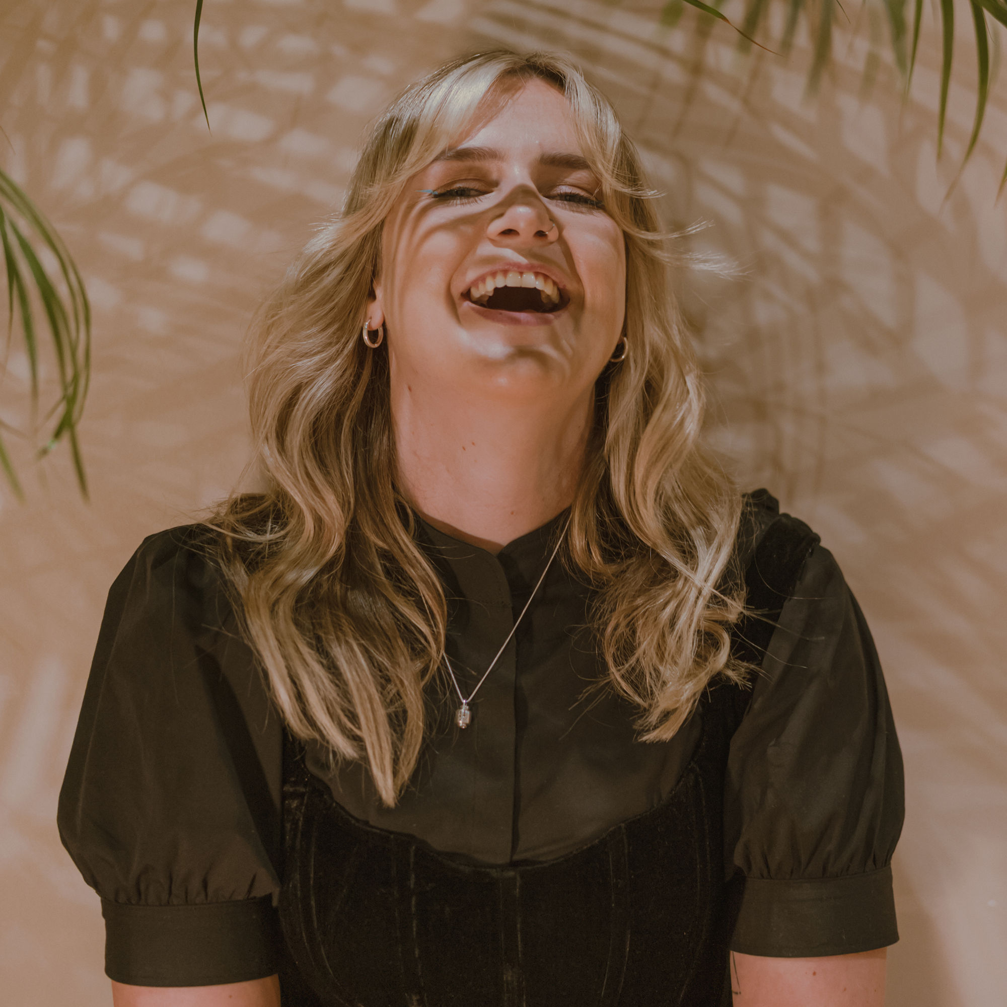 Lucy Robinson – Breaking Tunes