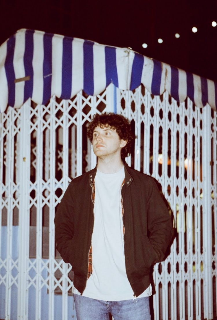 Castle Arcade – Breaking Tunes