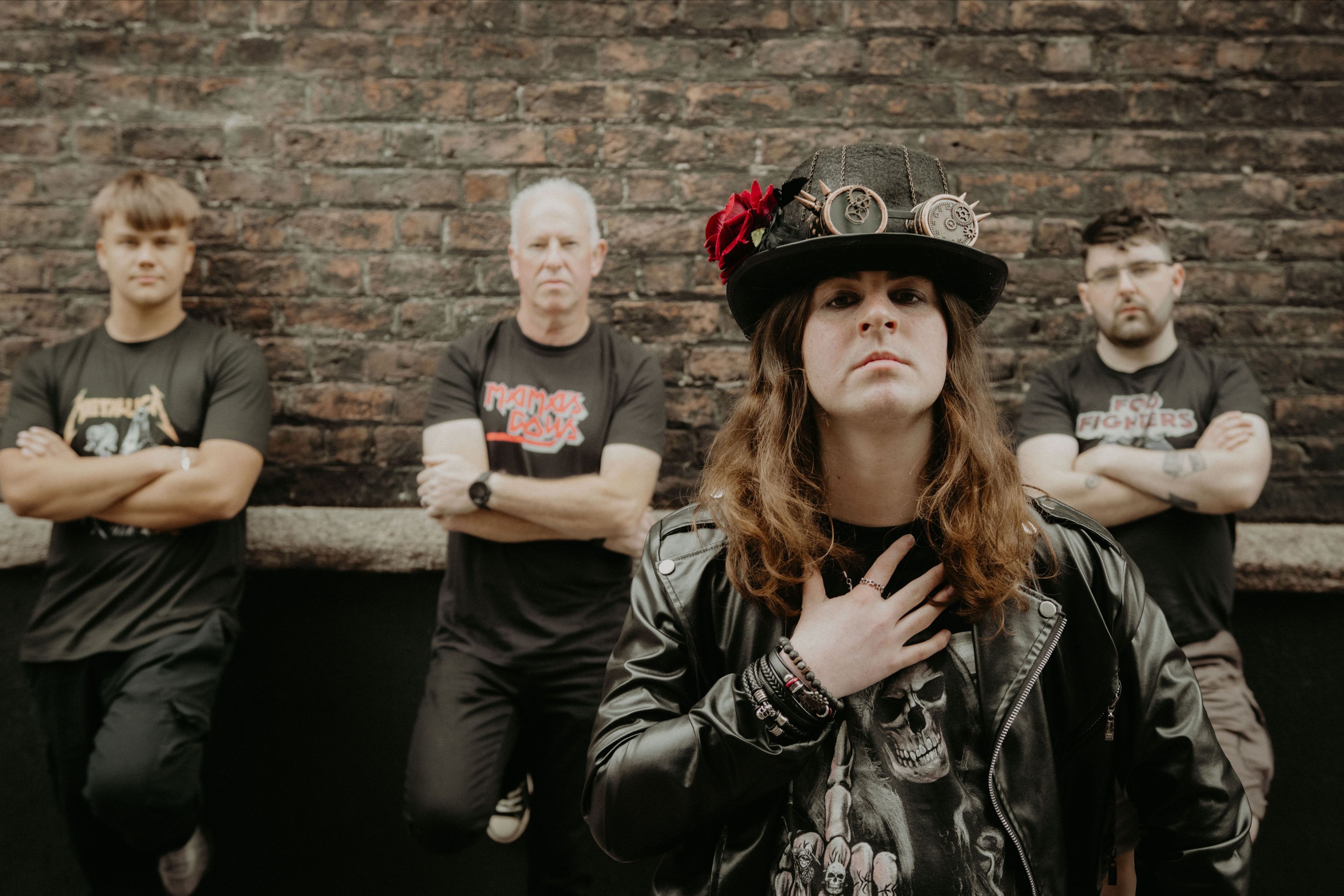 Mirrorglass – Breaking Tunes